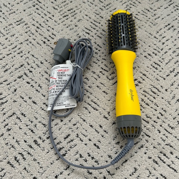 Drybar | Hair | Drybar The Single Shot Round Blow Dryer Brush | Poshmark